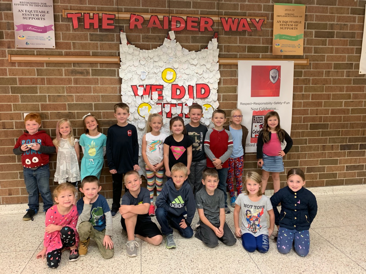 Mrs. Ried's First Grade: Shield