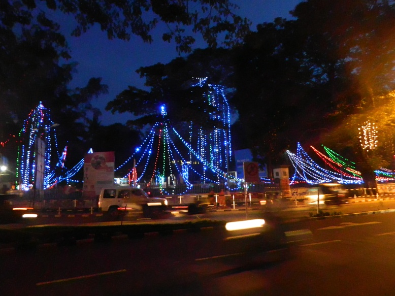 Kerala Tourist: Onam Illumination Works TVM 2011 Photos