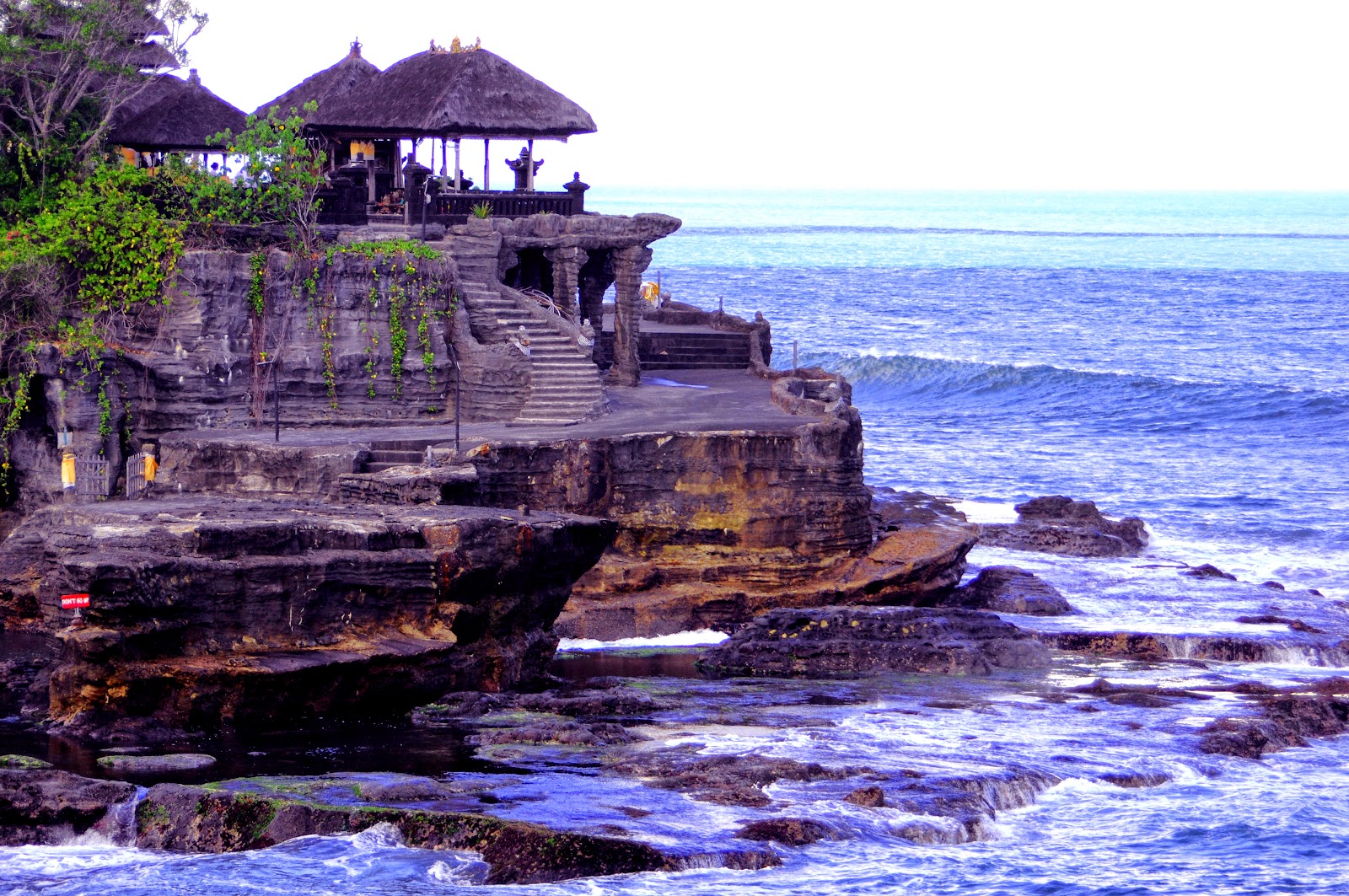 Esther Mok: Indonesia: Tanah Lot Temple