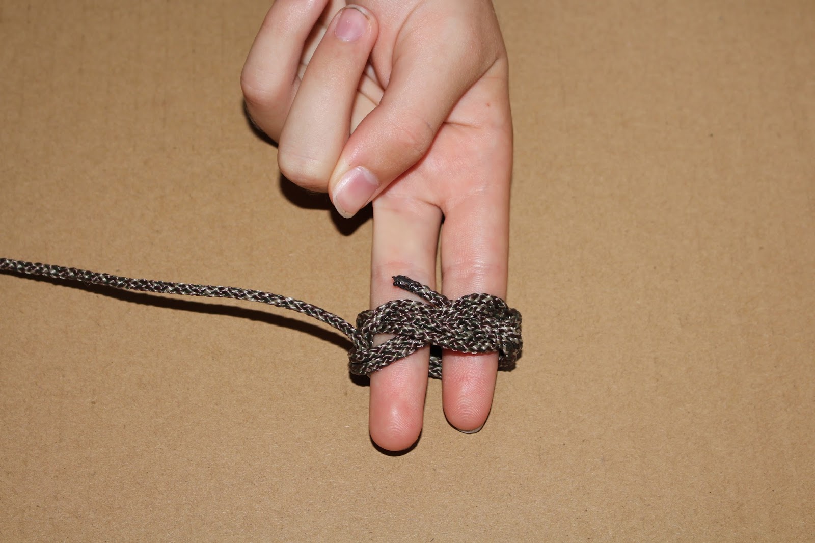 Connor's Scouting and Survival: How To Tie A Turks Head Knot (Woggle)