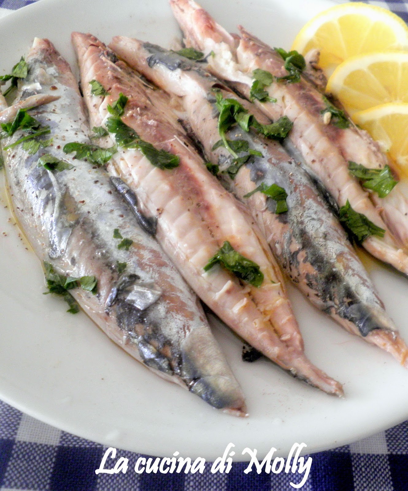 La cucina di Molly: SGOMBRI IN INSALATA