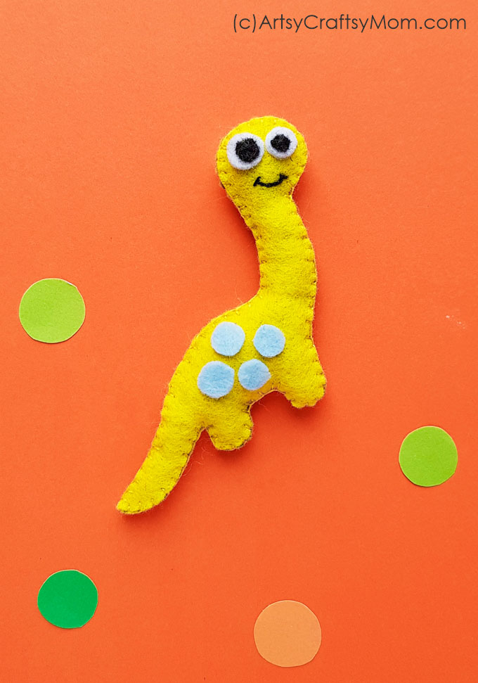 17 Fantastically Fun Dinosaur Crafts For Kids to Make