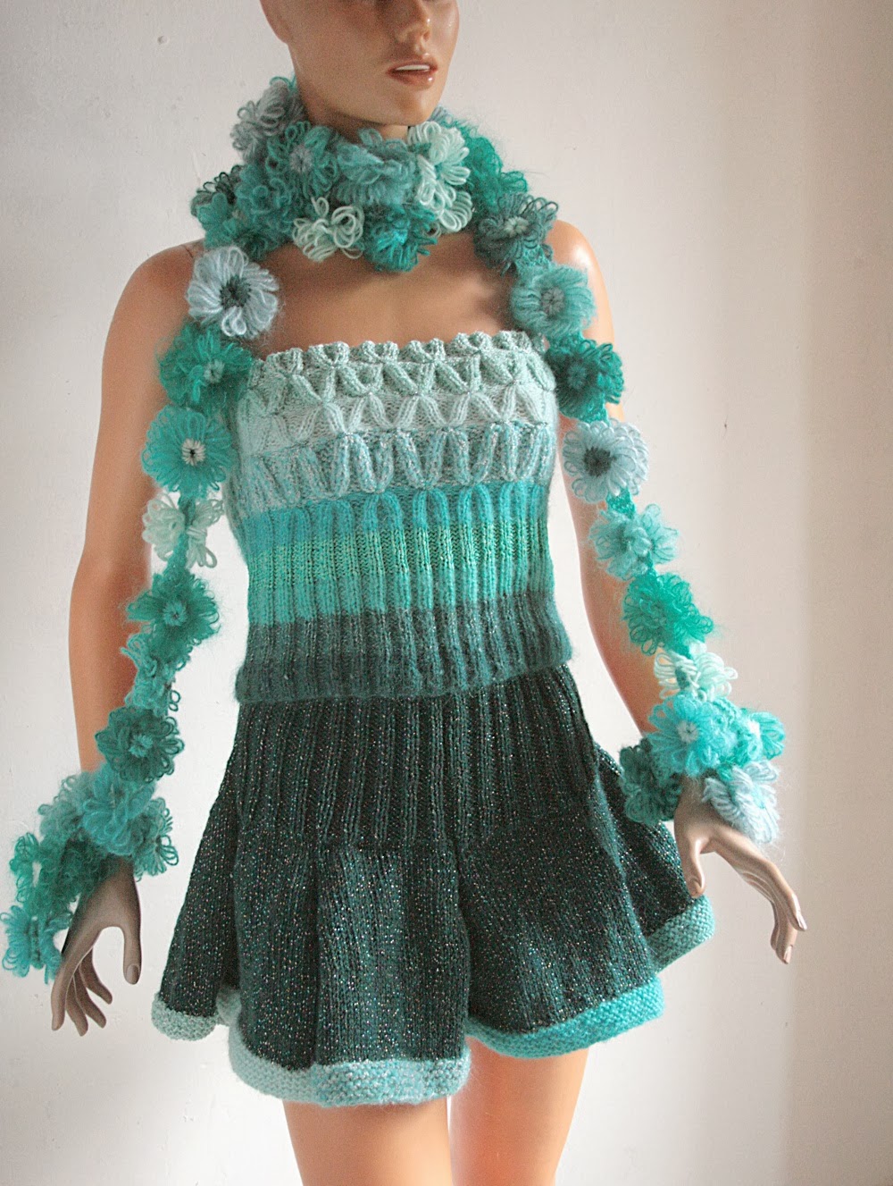 TRICOT FAIT MAIN: ENSEMBLE MODE FEMME VERT CHIC AU TRICOT FAIT MAIN ET ...