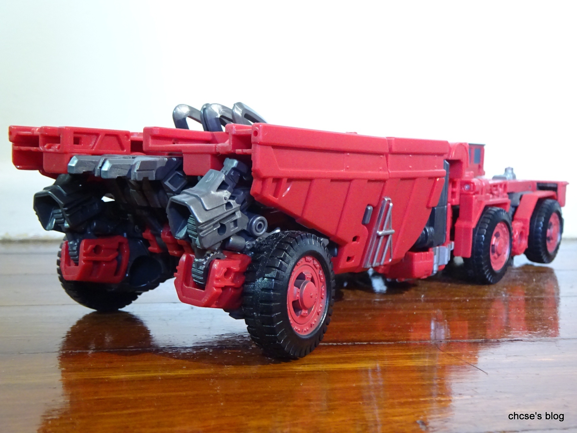 ChCse's blog: Toy Review: Transformers Generations Studio Series ...