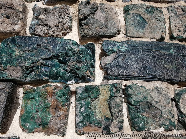 TIMMER & MASONITE . .: Skimrande slaggsten