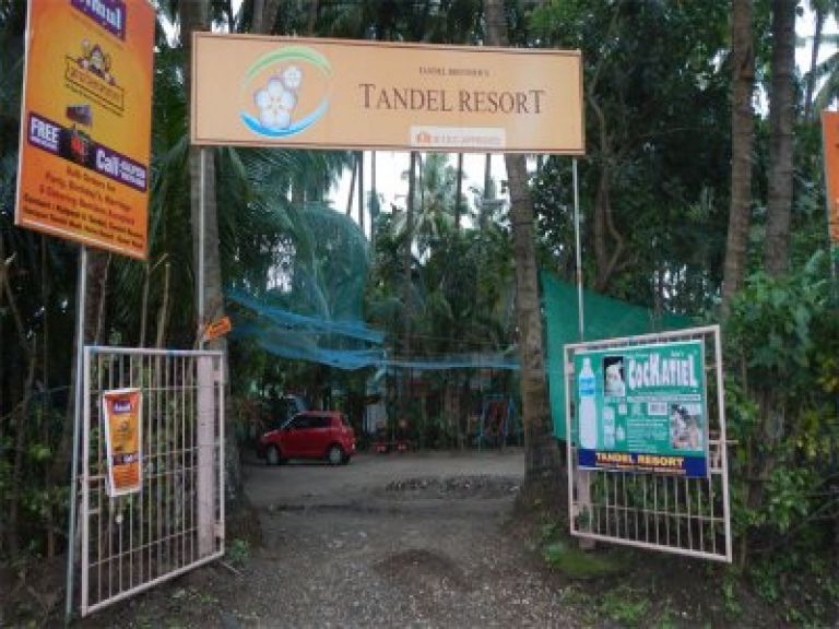 Travel-India: Tandel Resort near Kelwe Beach