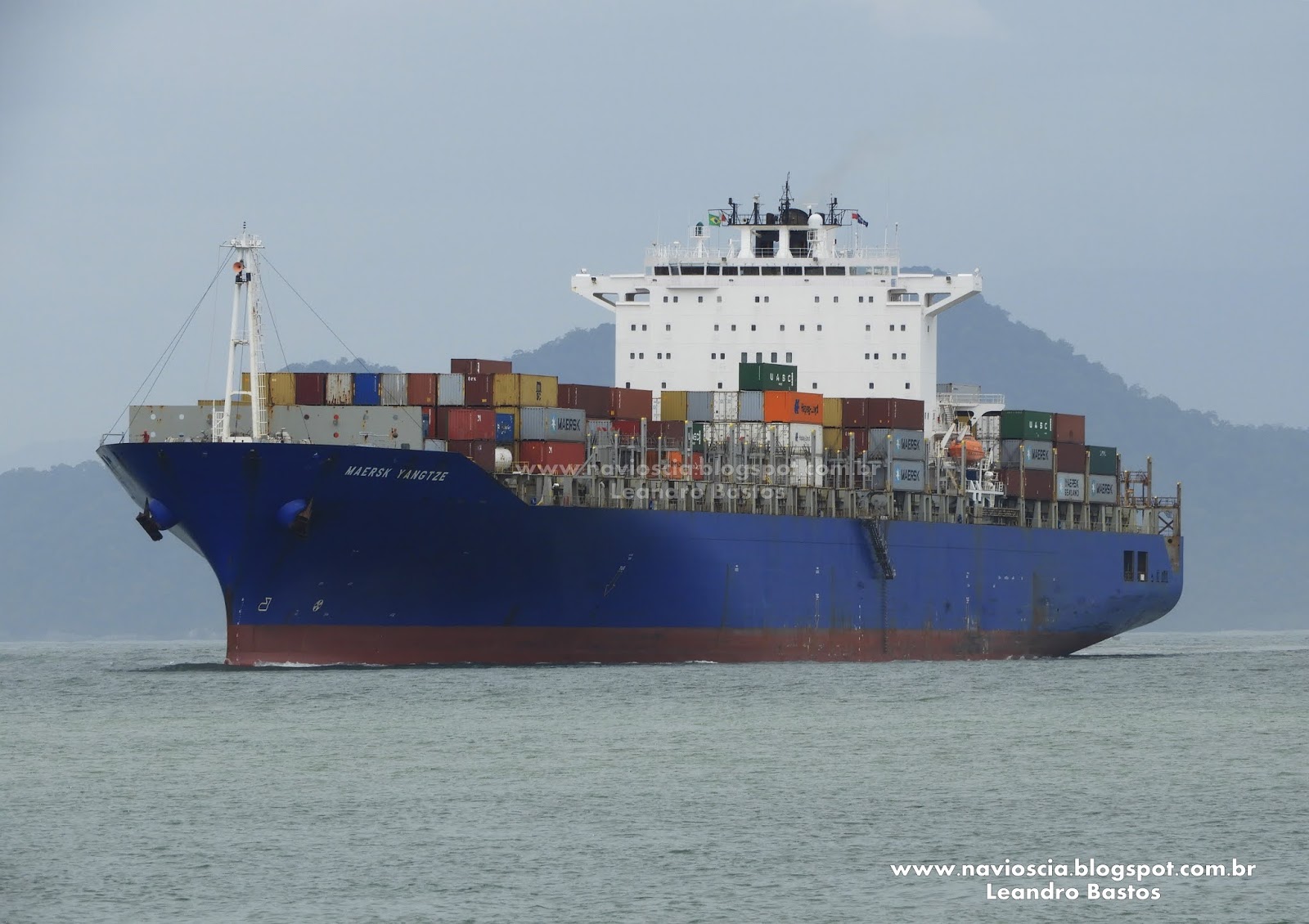 Navios de Santos & CIA: Navio MAERSK YANGTZE