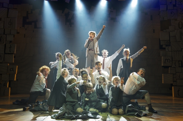 Musical Theatre Diary & Etc.: Review: Matilda