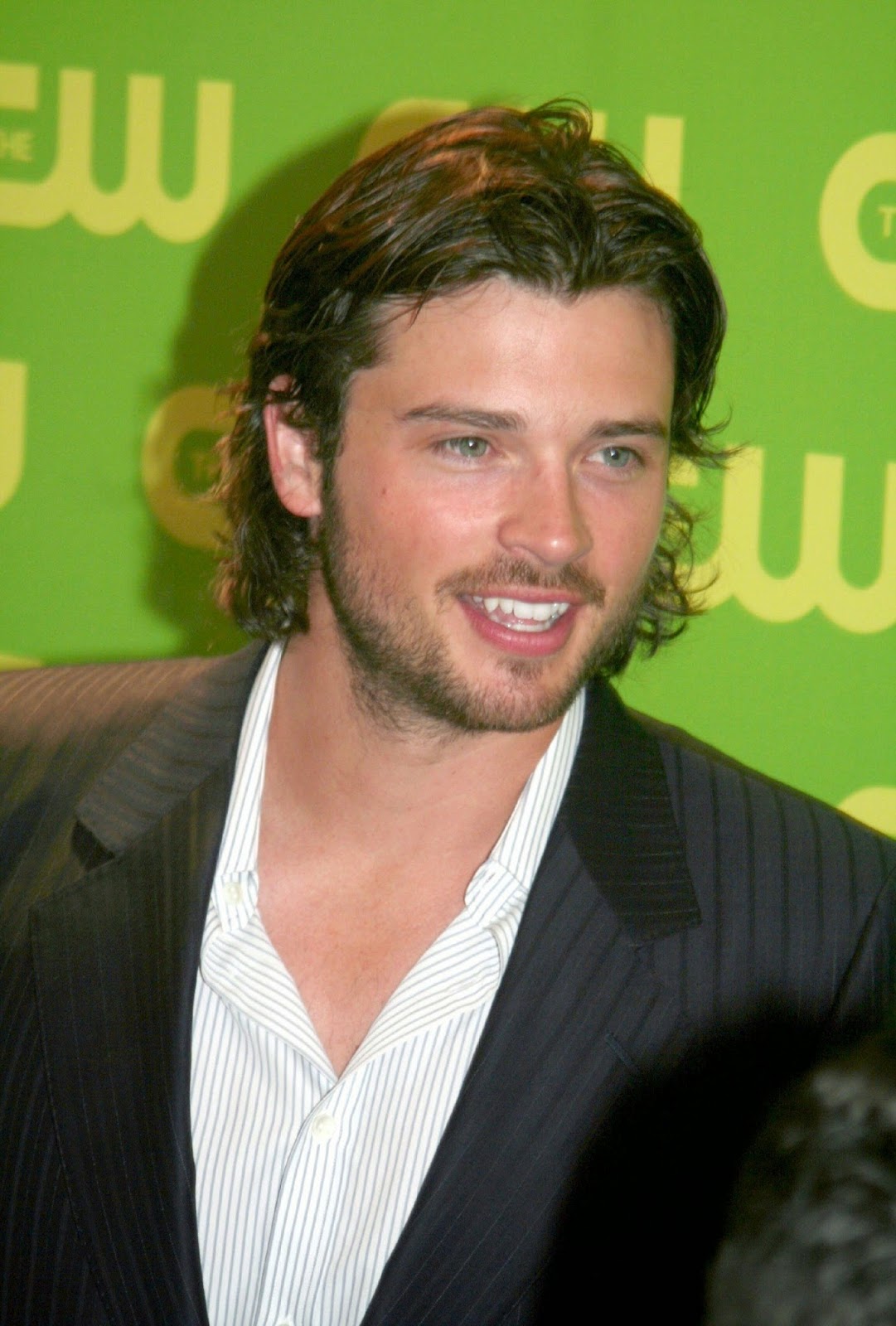 CW-Up-Fronts-2006-tom-welling-21329468-1521-2250-lomg-hair.jpg
