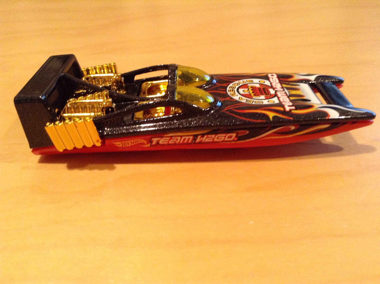 JULIAN'S HOT WHEELS BLOG: H2Go (2015 HW Rescue)