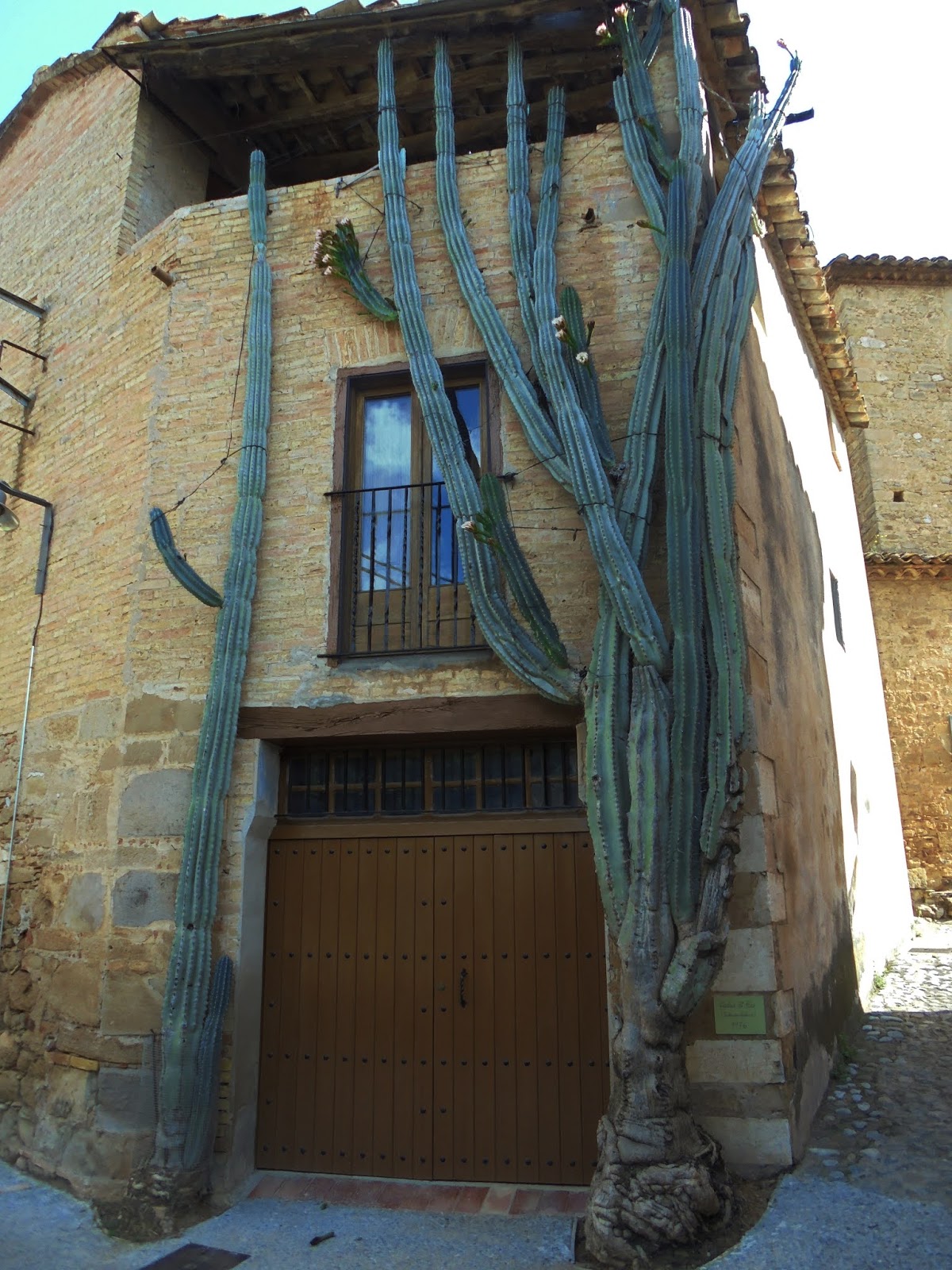 MUNTANYA: Vilademuls, Torre i Sant Marçal de Quarantella, Sant Julià de ...