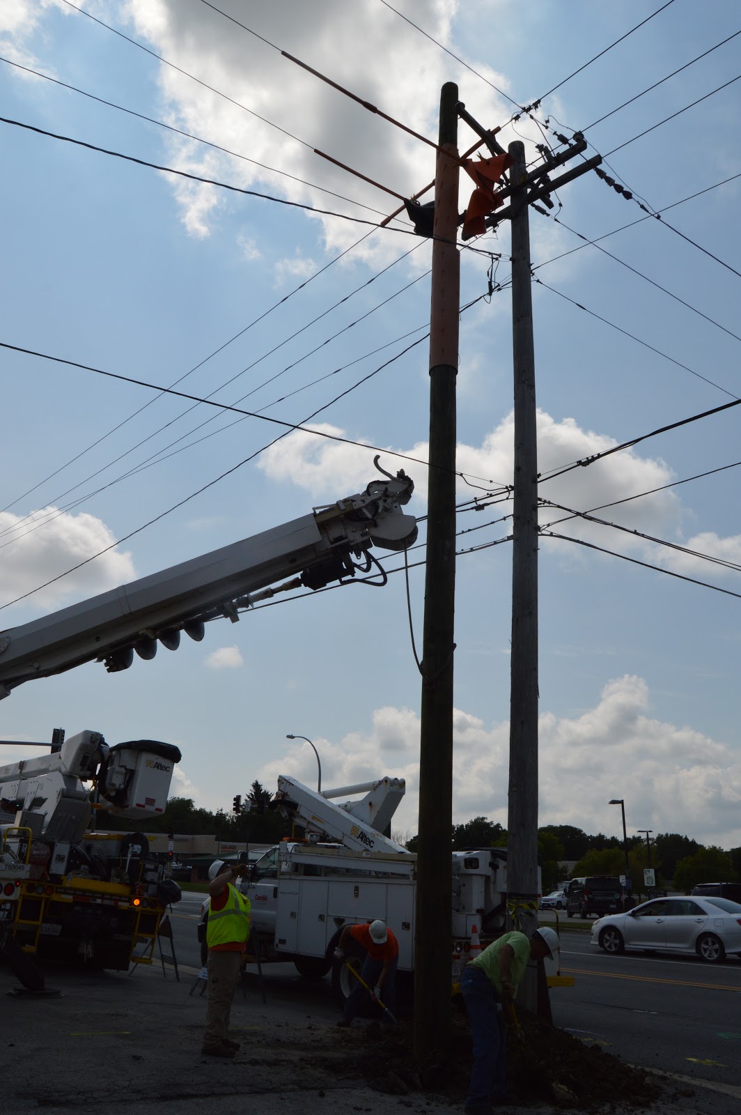 Industrial History: ComEd replacing a pole