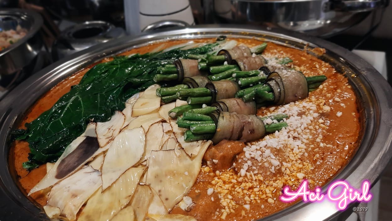 What's New at Kuya J Restaurant? | Aci Girl