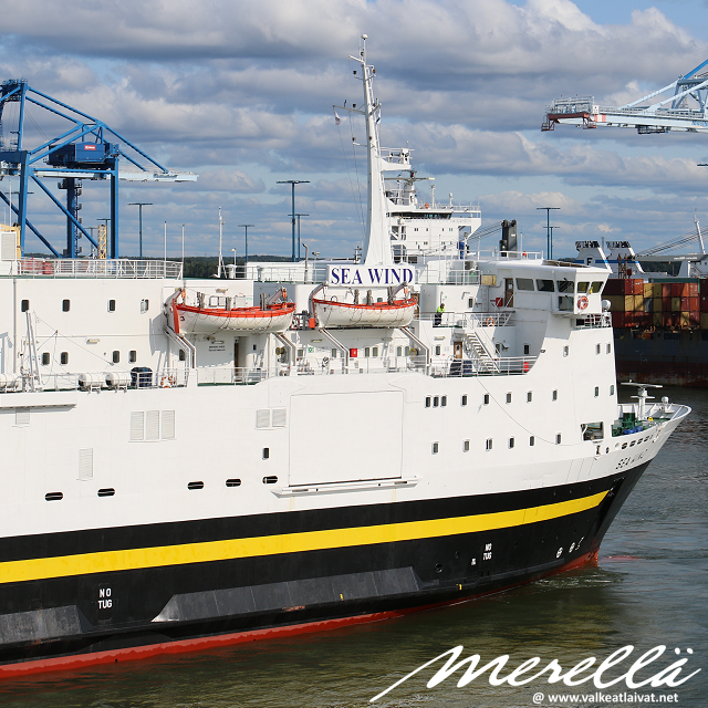 Merellä @ www.valkeatlaivat.net : Siljan Turun laivat / SeaWind Line ...