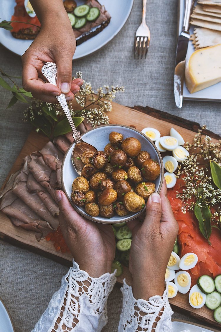 my scandinavian home: 5 Simple Steps To Hosting A Swedish Midsummer