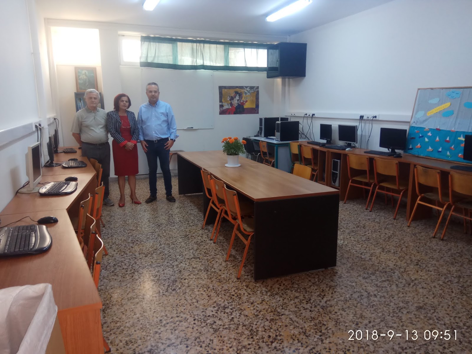 18/θέσιο 1ο Δημοτικό Σχολείο Χολαργού: Επίσκεψη Δημάρχου Παπάγου ...