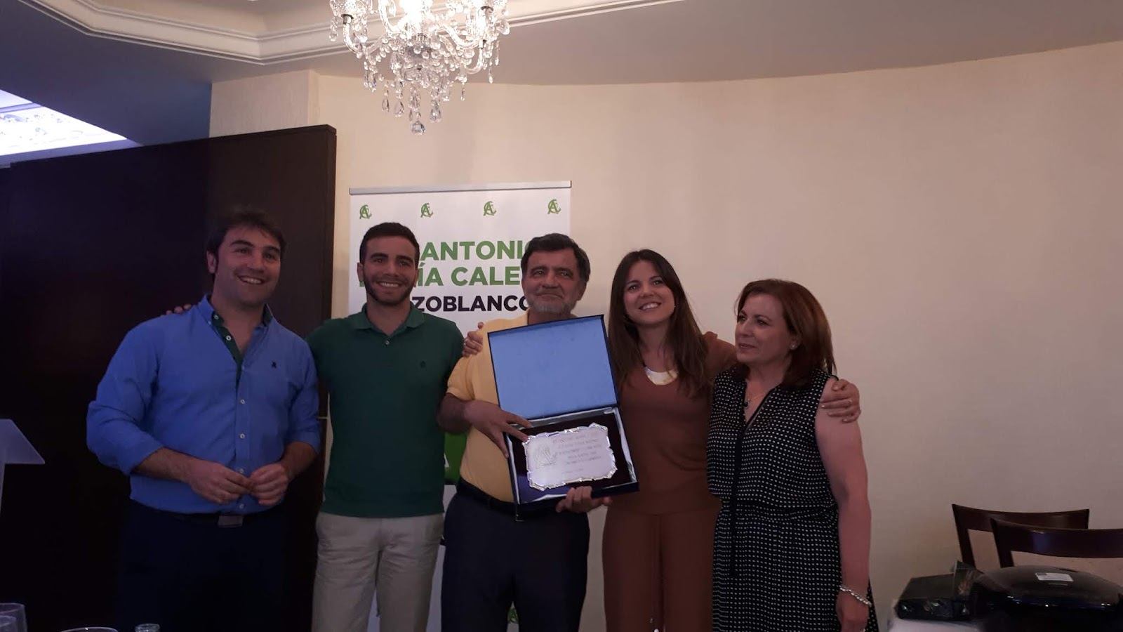 EL CALERITO DIGITAL: HOMENAJE A DON RAFAEL CUEVAS