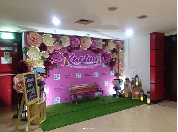 Sewa Backdrop Bunga untuk Berbagai Acara