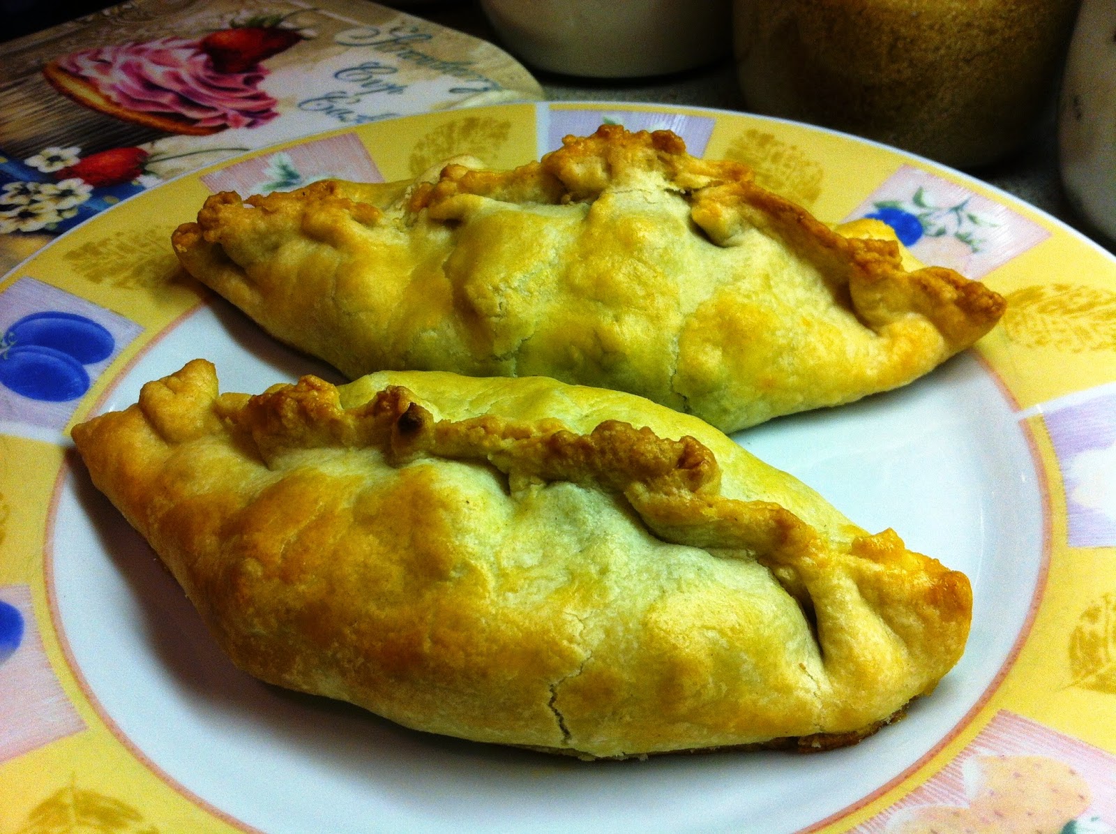 This Muslim Girl Bakes: Spicy Keema Pasties