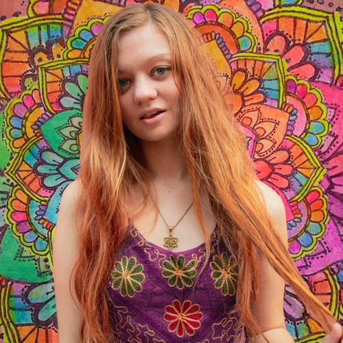 Nuala Shares ‘Split Down The Middle’ Lyric Video