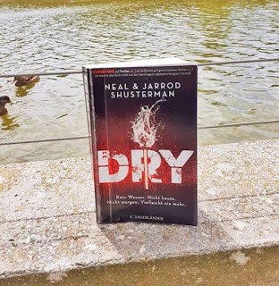 Felicitys-Books: Rezension: "Dry" von Neal& Jared Shusterman