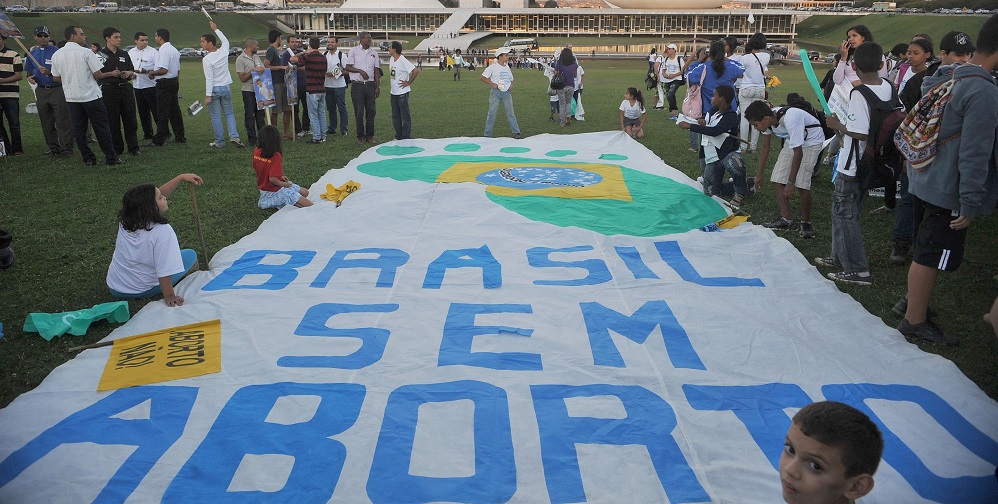 diario7-archivos: BRASIL: CONDENAN A UN SACERDOTE POR SALVAR A UN BEBÉ ...