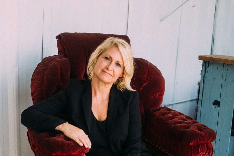 Book Q&As with Deborah Kalb: Q&A with Emily Carpenter