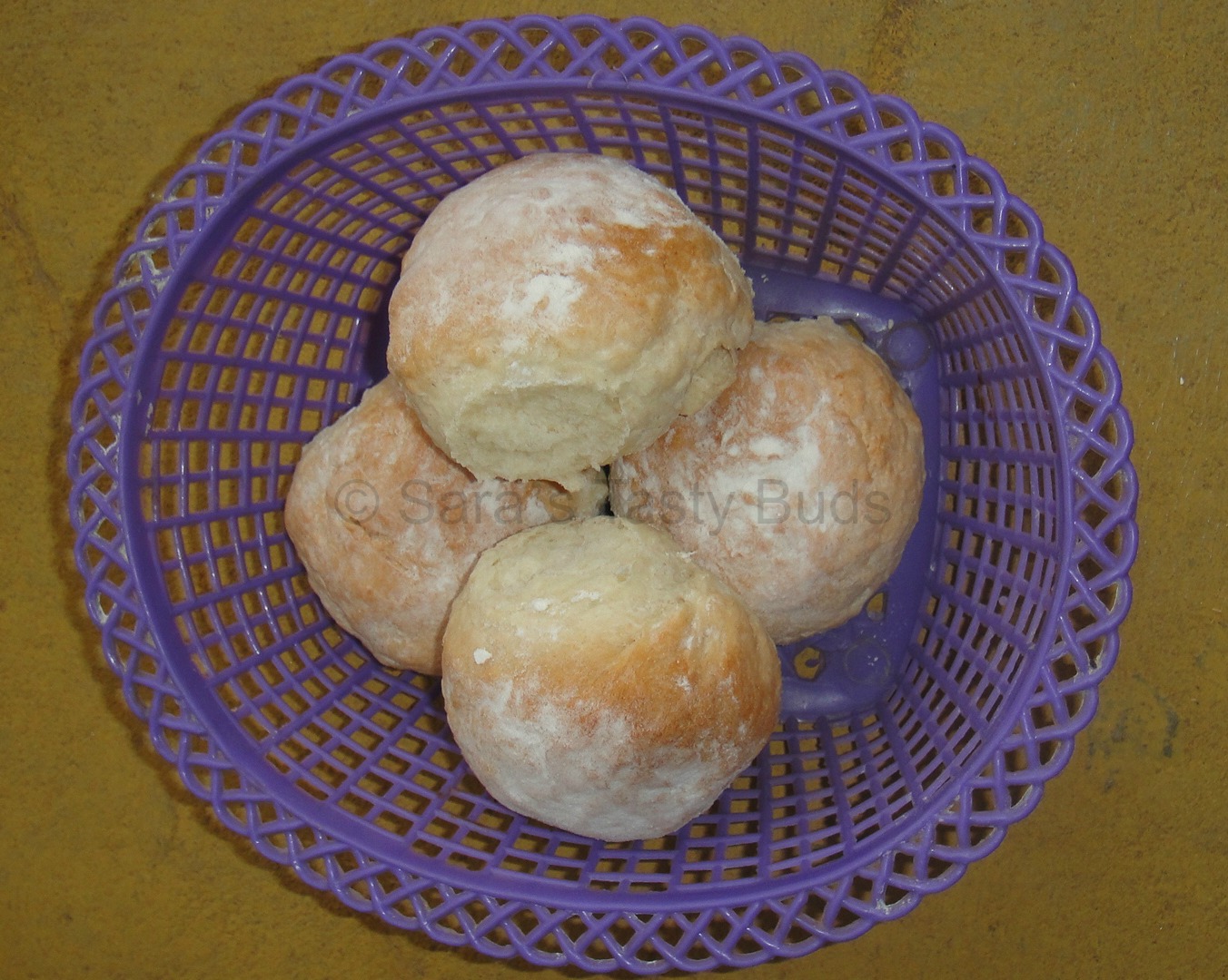 SARA'S TASTY BUDS: Blaa / Irish Blaa #BreadBakers