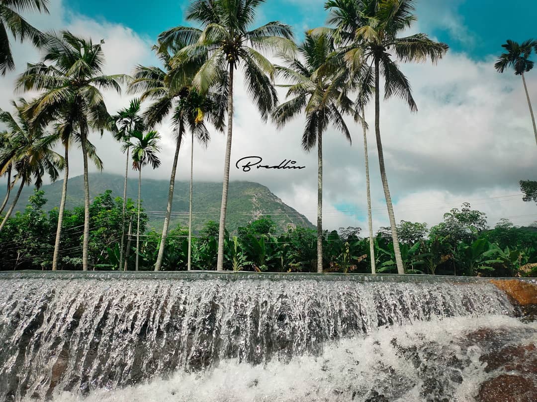 KANYAKUMARI TOURISM: Hidden waterfall in Perunchilanbu Near Kanyakumari
