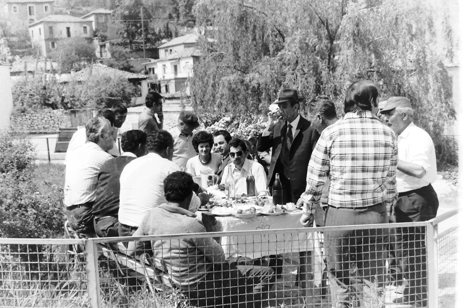 ΛΑΟΓΡΑΦΙΚΟΣ - ΙΣΤΟΡΙΚΟΣ ΣΥΛΛΟΓΟΣ " Η ΣΟΥΒΑΛΑ ΠΑΡΝΑΣΣΟΥ ": ΠΑΣΧΑ ΣΤΗ ...