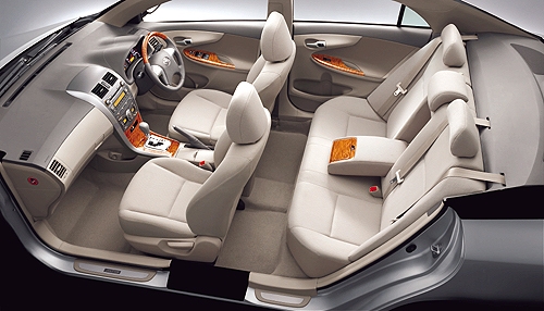 INDIA CAR SHOW: What is new in Altis