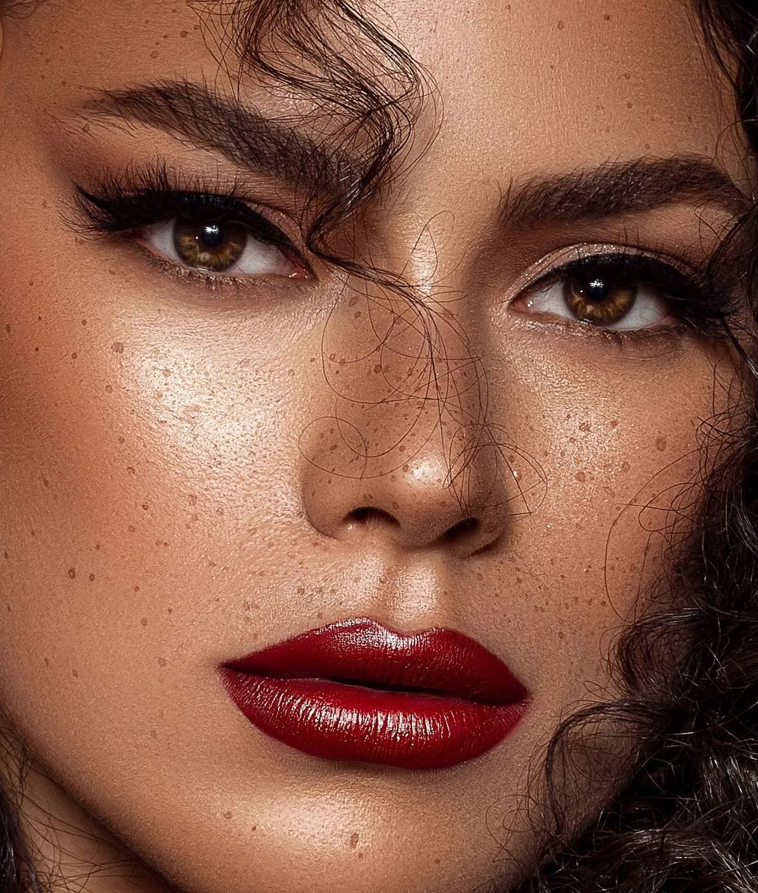 45 Magazine style makeup of the day