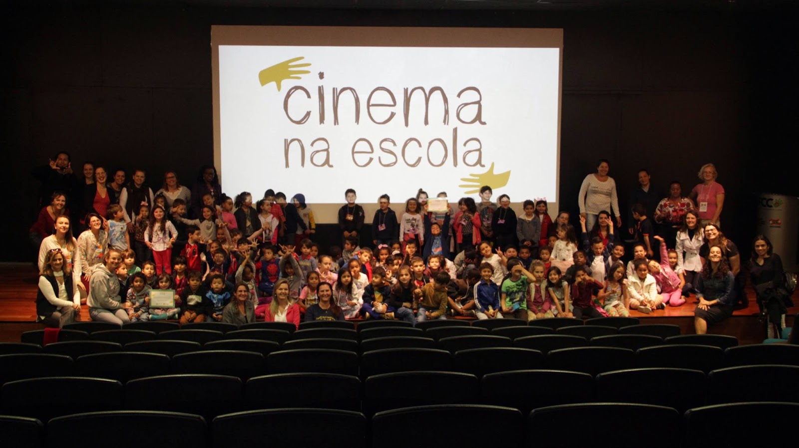 Cinema Na Escola Importância, Uso Pedagógico e Produtividade em Foco ...