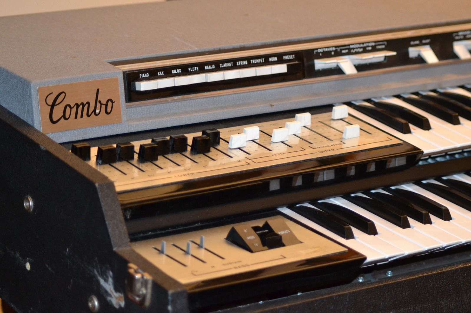 MATRIXSYNTH: Rare Thomas Vox Moog Combo Organ Synth