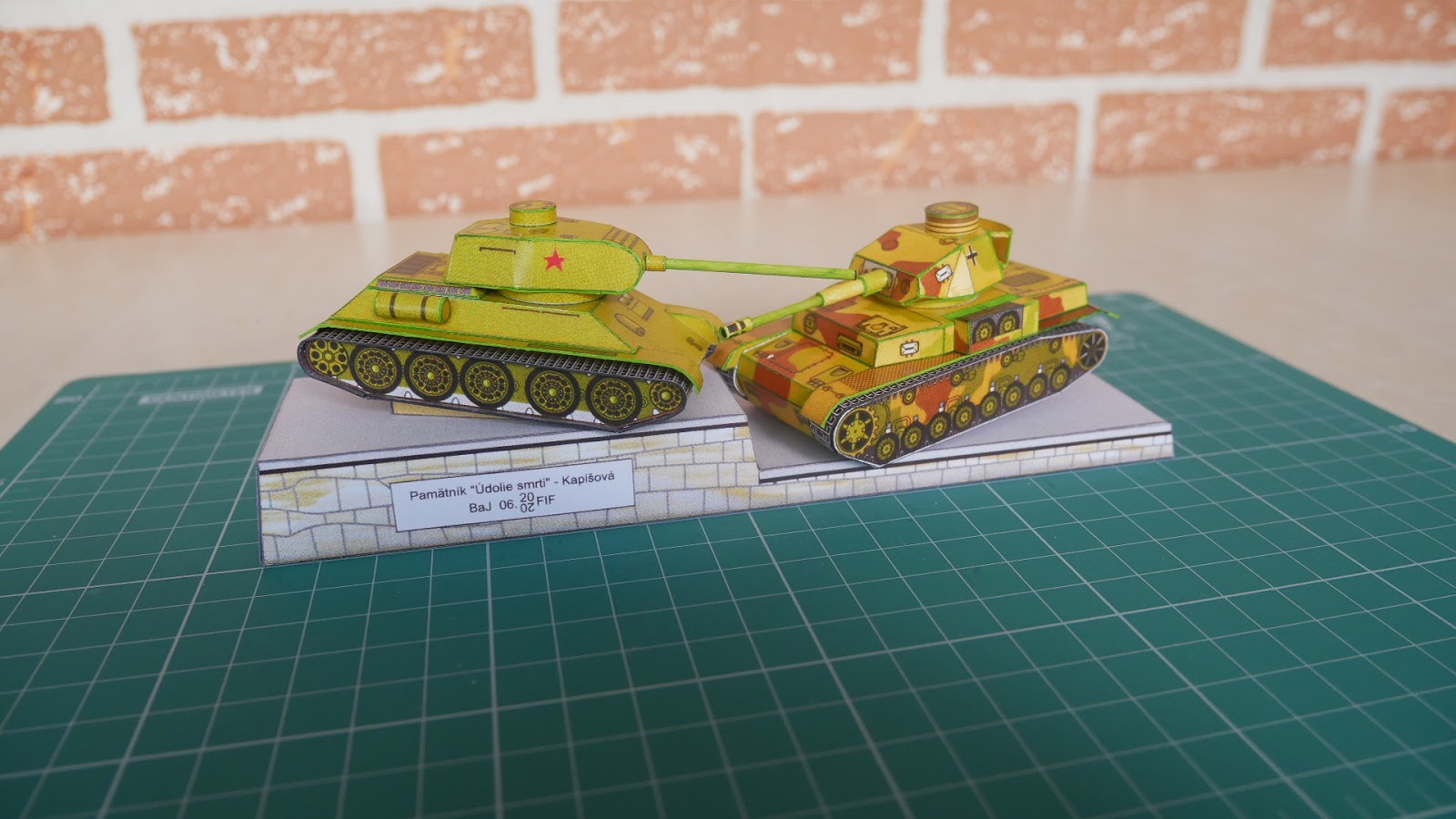 papierove-modely: júna 2020