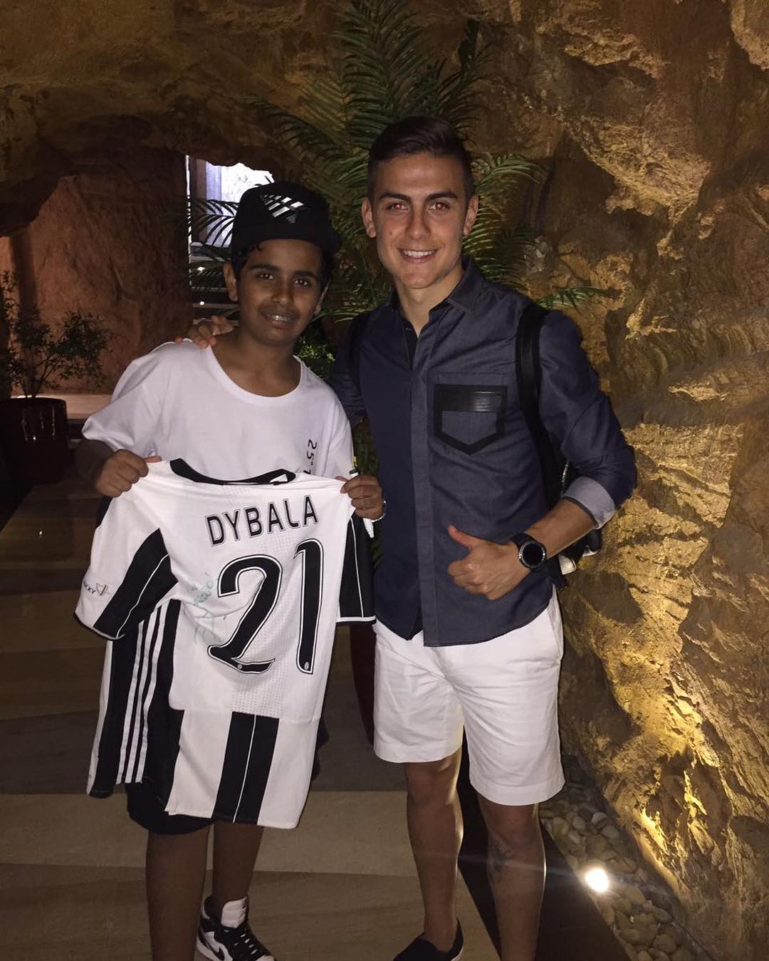 THE RICHEST KID IN (UAE) DUBAI. @JUST 16YRS (MONEY KICKZ). (In pictures)