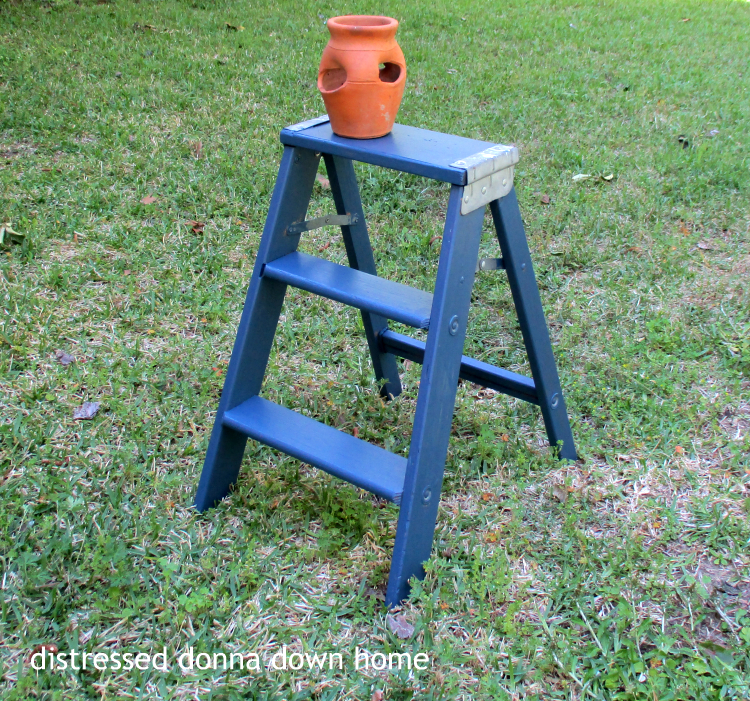 Distressed Donna Down Home: Quickies - Little Boy Blue Ladder
