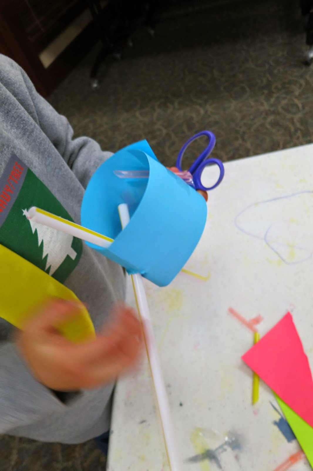 WonderWorks: Straw Flyers : library makers