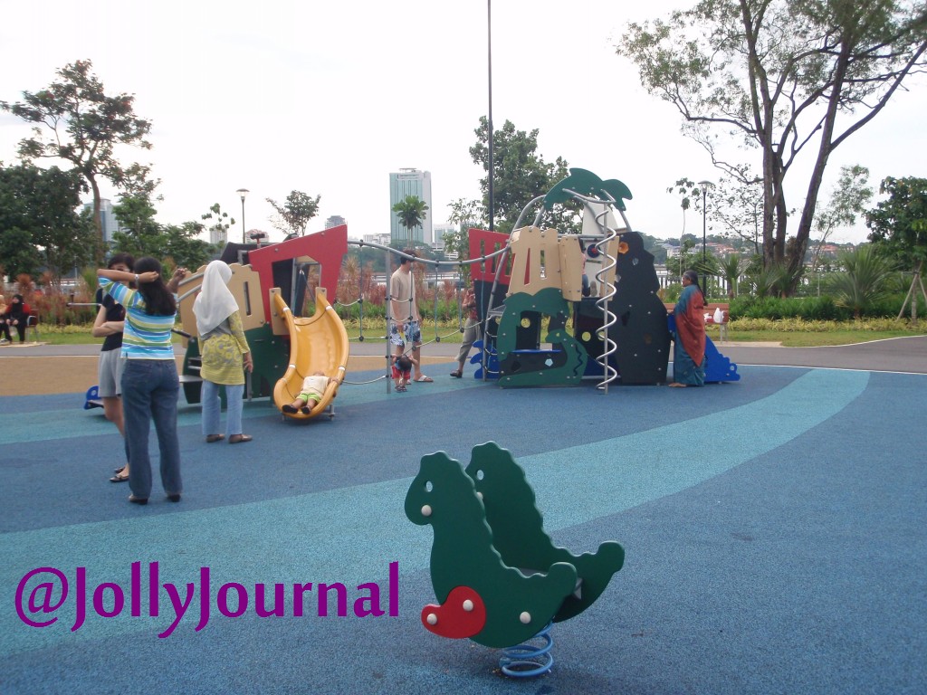 Jolly Journal: Woodlands Waterfront Park I ~Multi-Generation Playground