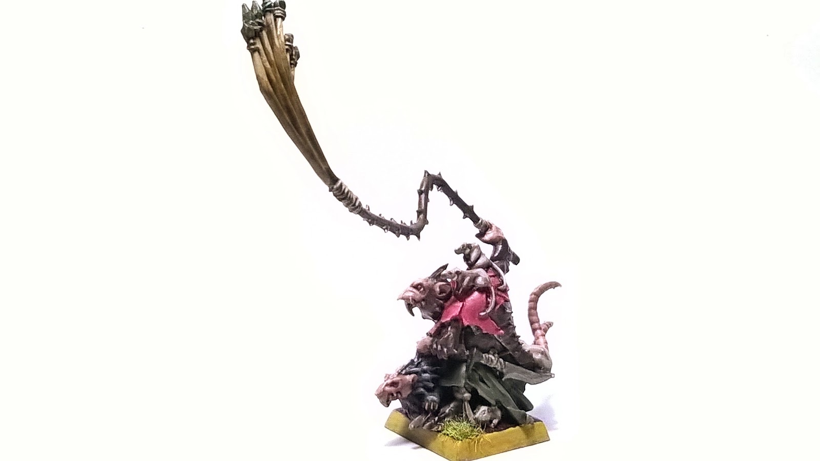 Packmaster Skweel Gnawtooth