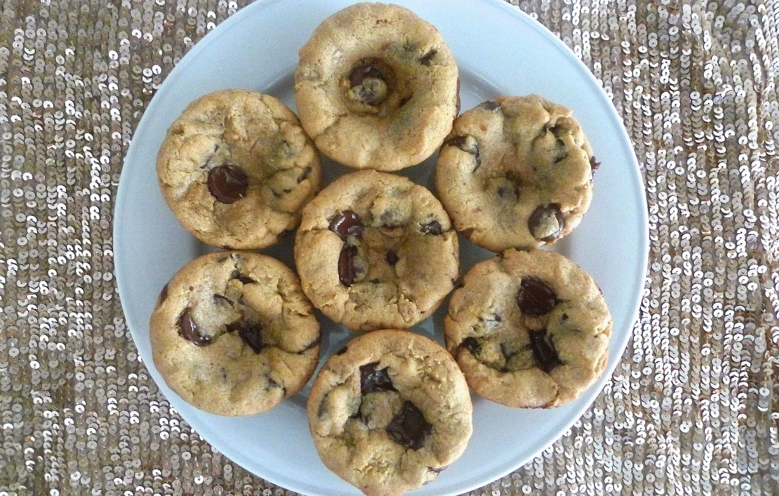 siriously delicious: #VoiceTailgate: Usher's Gusher Cookies