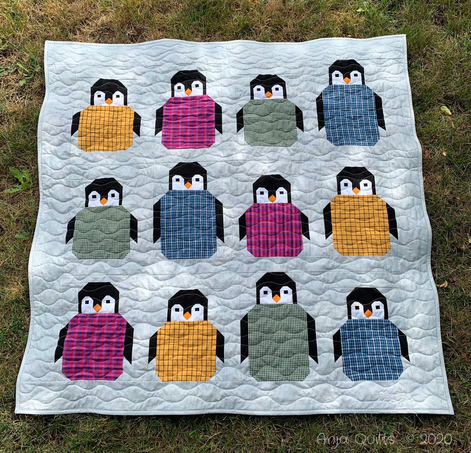 Anja Quilts: TGIFF - Penguin Party