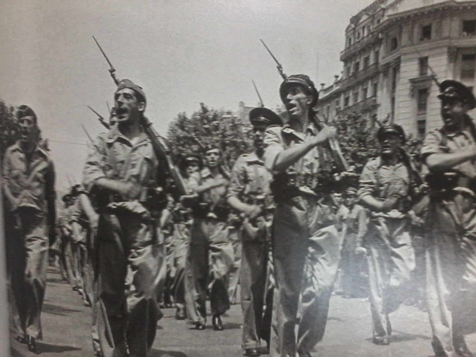 Alfabeto del mundo: Fotografías de la Guerra Civil Española 1936-1939