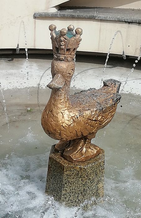 Trip to Warsaw: Legend about the Golden Duck