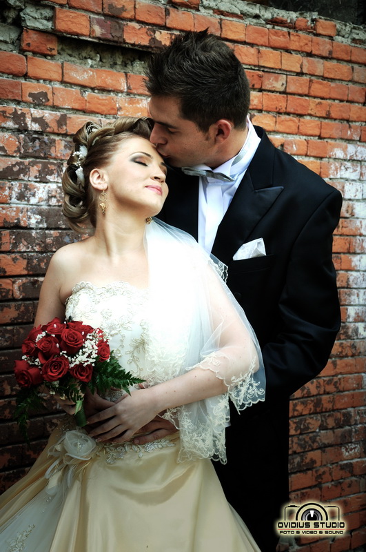 Ovidius Studio: Mihaela & Alex Paun (fotografii nunta)
