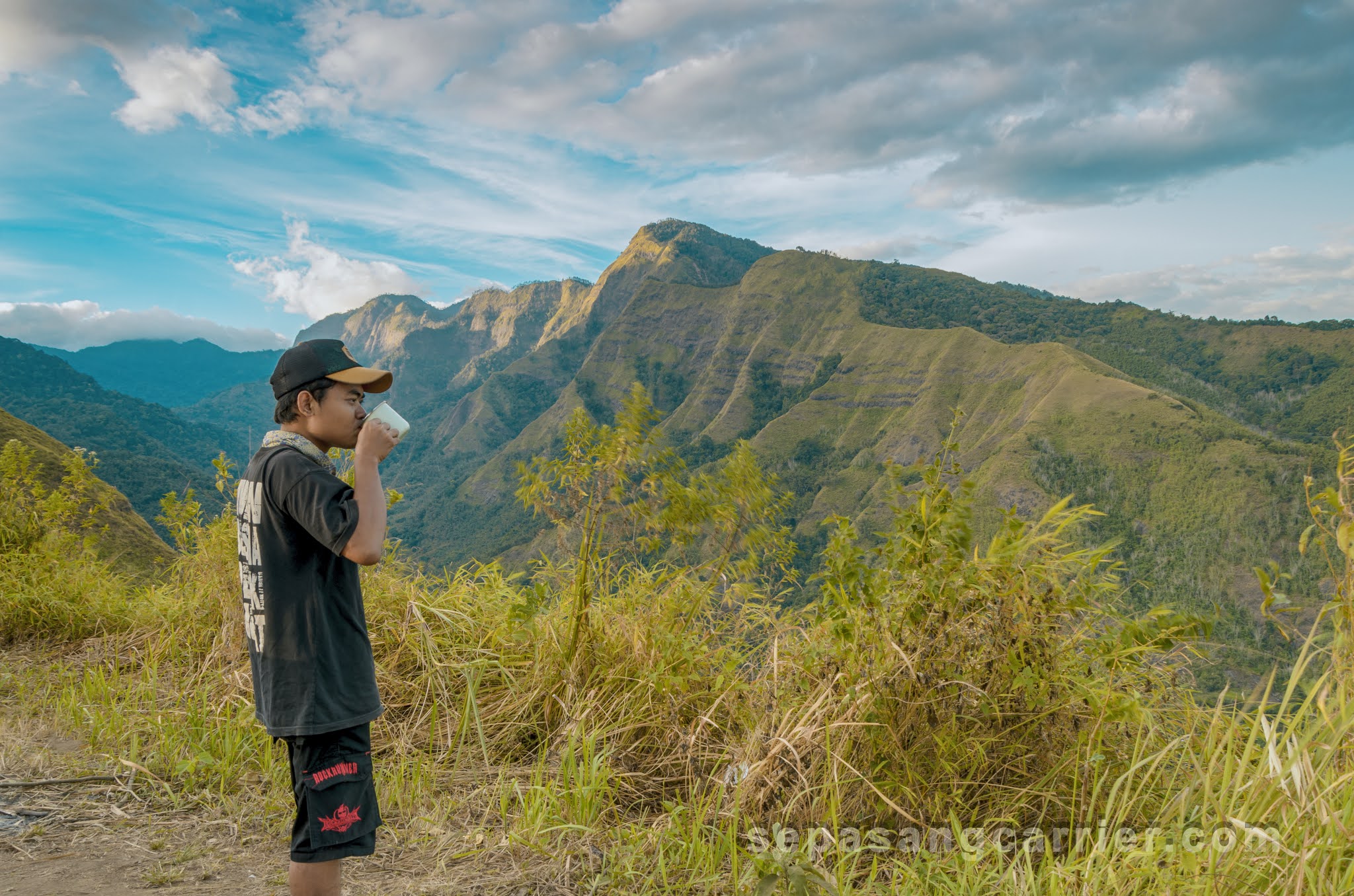 Pendakian Bukit Watu Jengger Mojokerto - SEPASANGCARRIER