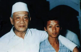 Sahabat Gus Hilmy Depok: 6 Nasihat Perkawinan Mbah KH. Ali Maksum Krapyak