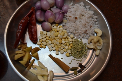 Vaniensamayalarai: Mutton Kola Urundai - Madurai Kumar Mess Special