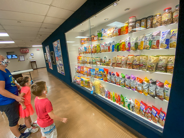 Tales of the Flowers: Utz Potato Chip Factory Tour - 2021/08/23