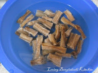 Loving Bangladeshi Kitchen(রান্নাঘর): Dried Latia Fish Curry(লটিয়া ...